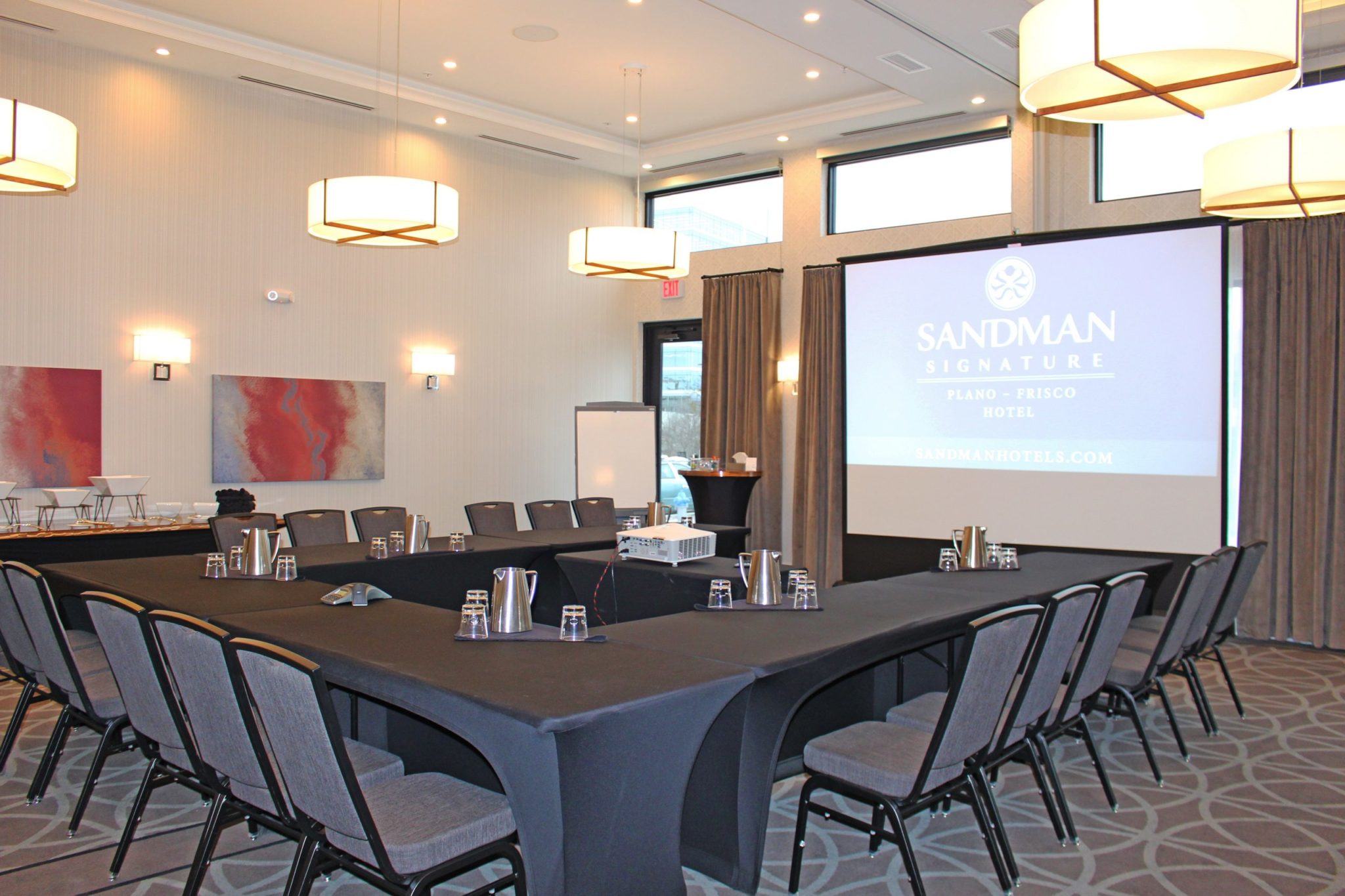 Venue Spotlight: Sandman Signature and Moxie's Grill & Bar | Plano Insider